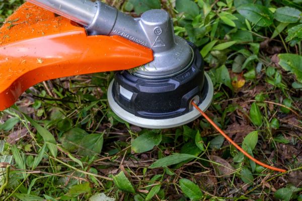 The Best Weed Eater Strings for Trimming, Tested