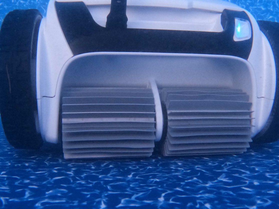 The Best Robotic Pool Cleaners, According to Testing