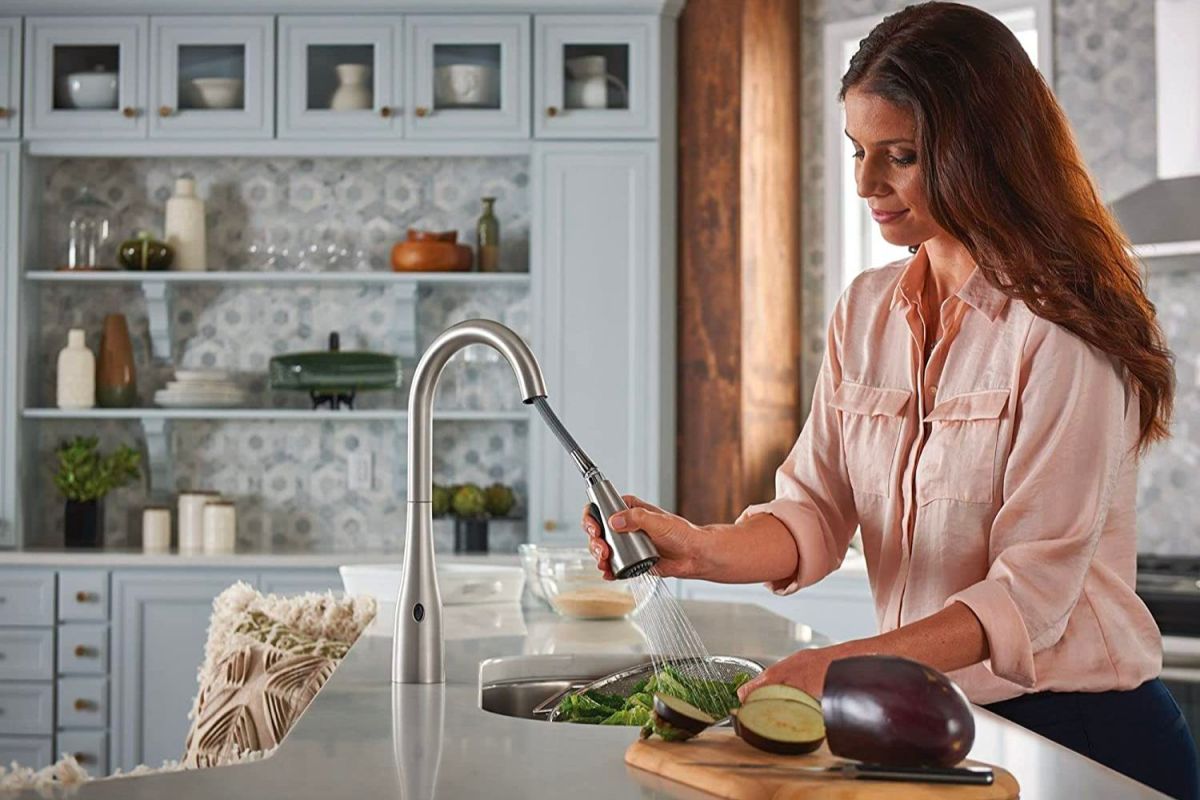 The 9 Best Touchless Kitchen Faucets of 2024 - Bob Vila
