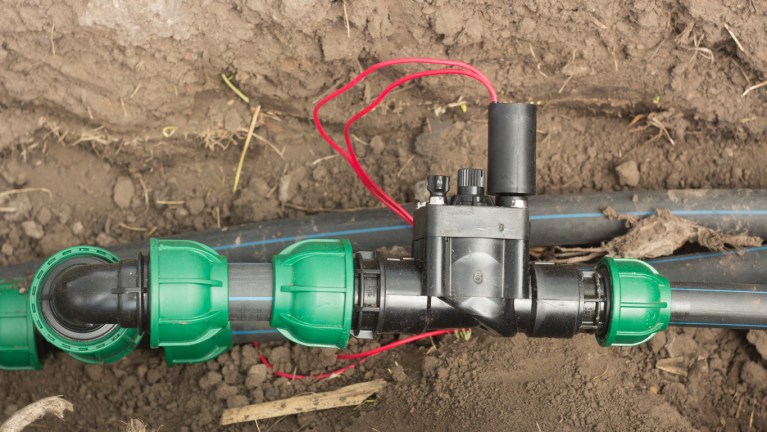 The Dos and Don'ts of Sprinkler Repair and Maintenance - Bob Vila