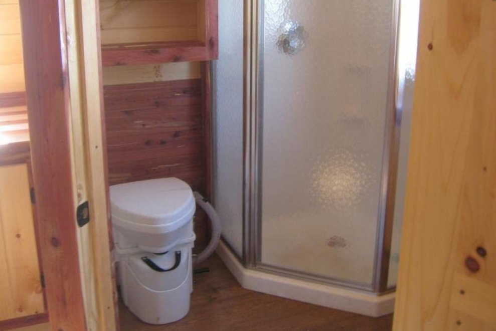 The Best Composting Toilets - Top Picks by Bob Vila