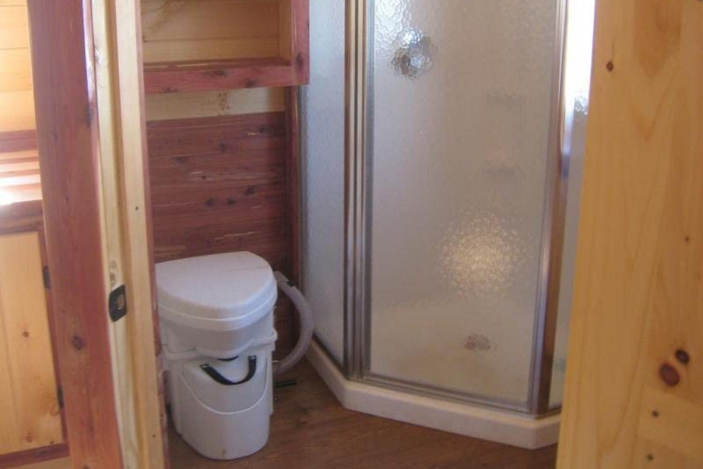 The Best Composting Toilets, Reviewed - Top Picks by Bob Vila