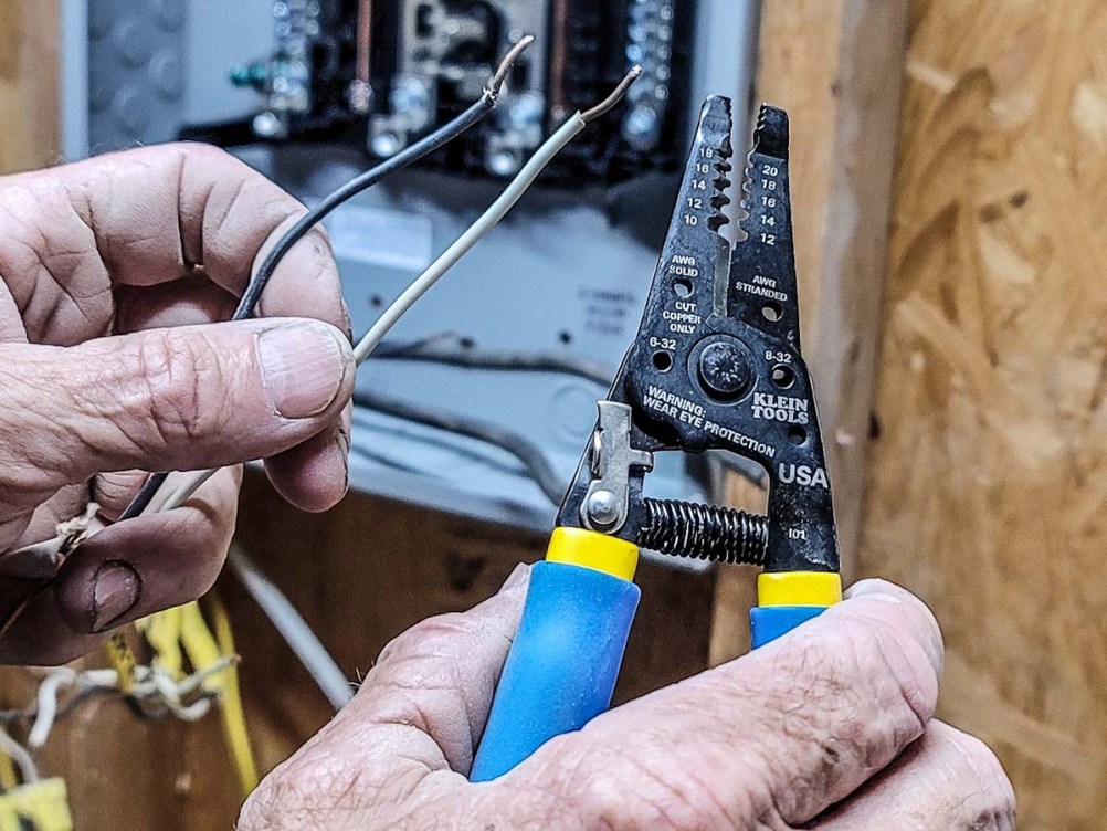 The Best Wire Strippers - Tested by Bob Vila