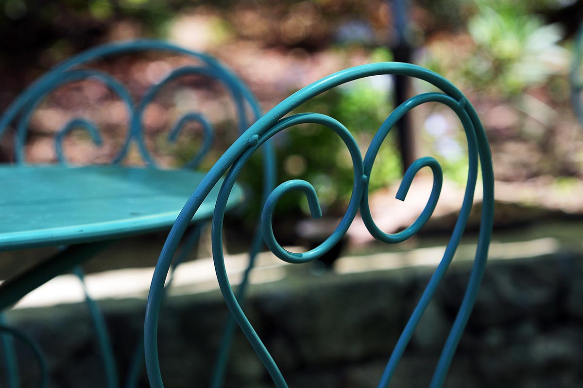 The Best Spray Paint for Metal Surfaces - Bob Vila