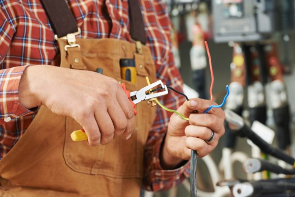 How to Hire the Best Electrician in Your Local Area - Bob Vila