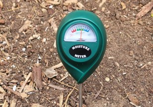 The Best Soil Moisture Meters - Tested by Bob Vila