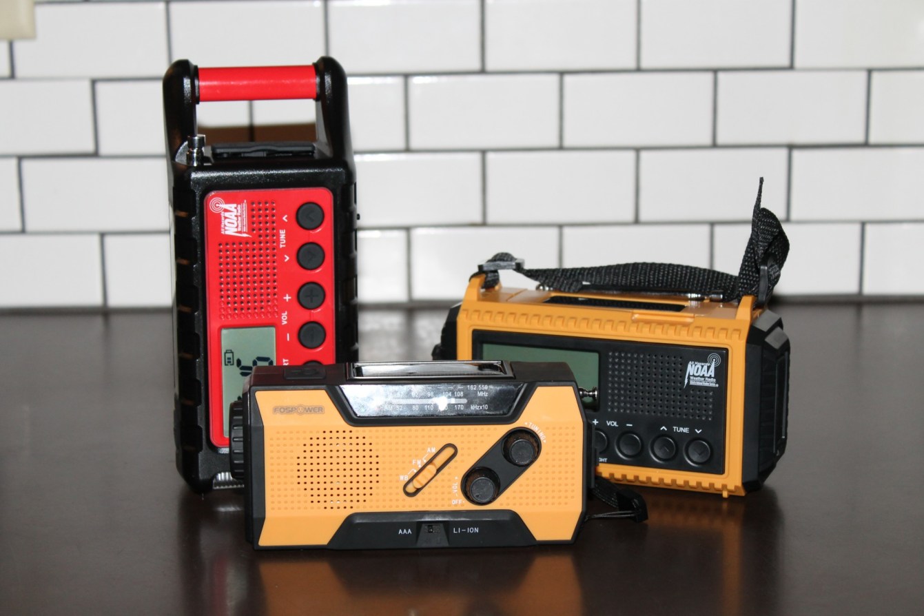 The Best Hand-Crank Radios - Tested by Bob Vila