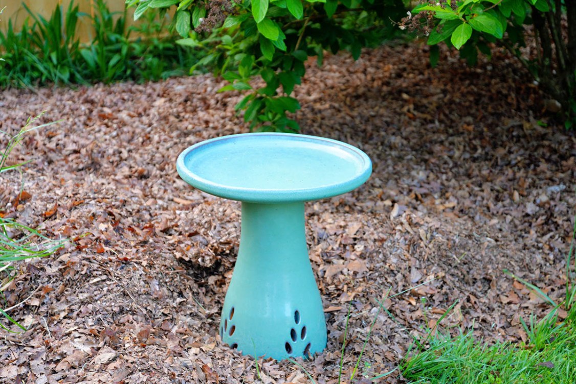The Best Bird Baths, Tested & Reviewed by Bob Vila