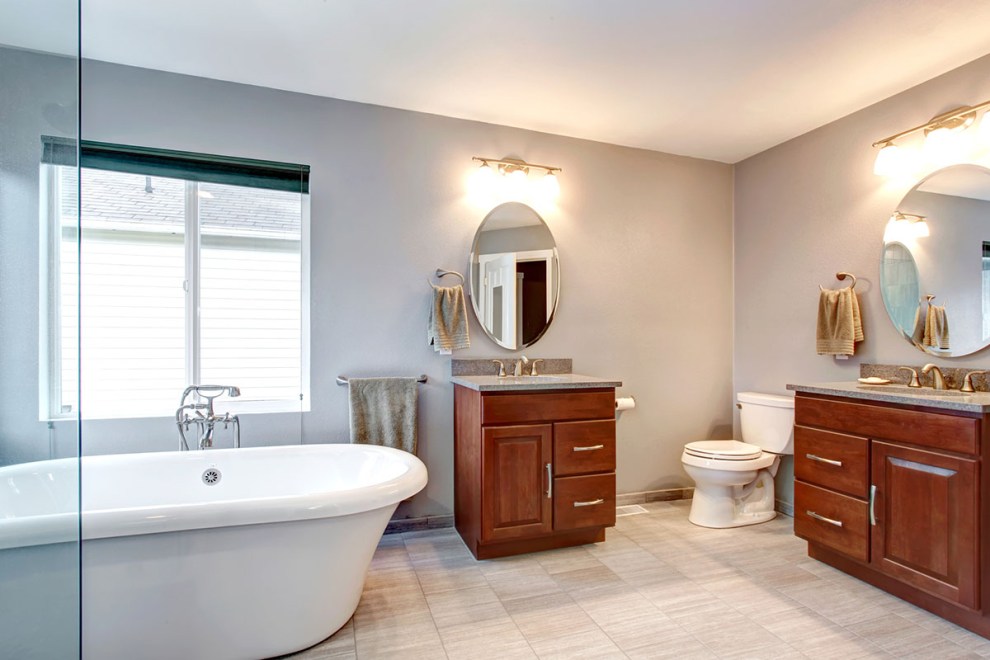 Bathroom Remodel Cost: A Budgeting Guide for Homeowners (2025)