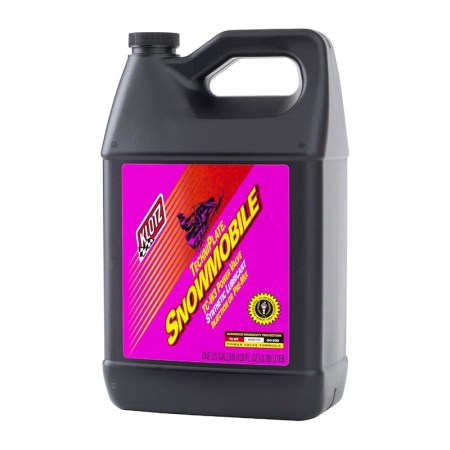 The Best Oils for Snow Blowers - Picks by Bob Vila