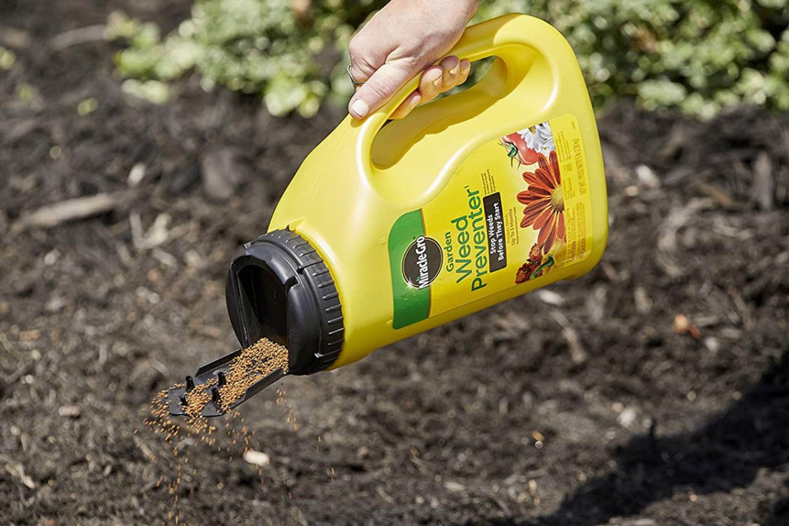 The Best Pre-Emergent Herbicides - Picks by Bob Vila