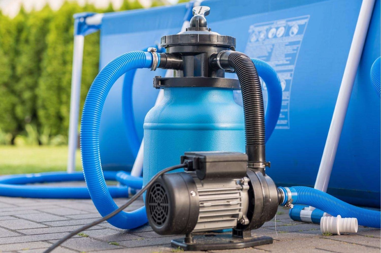 The Best Pool Filter Sand - Picks by Bob Vila