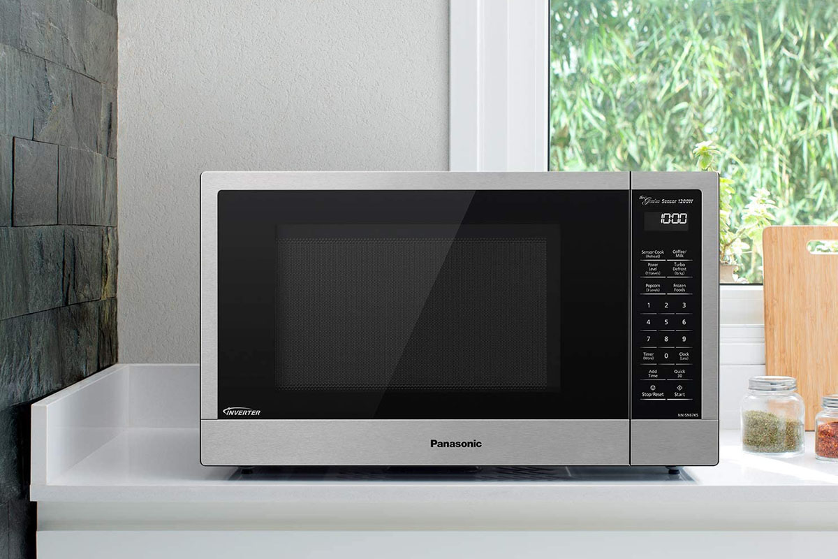 The 10 Best Small Microwaves (2024 Guide)