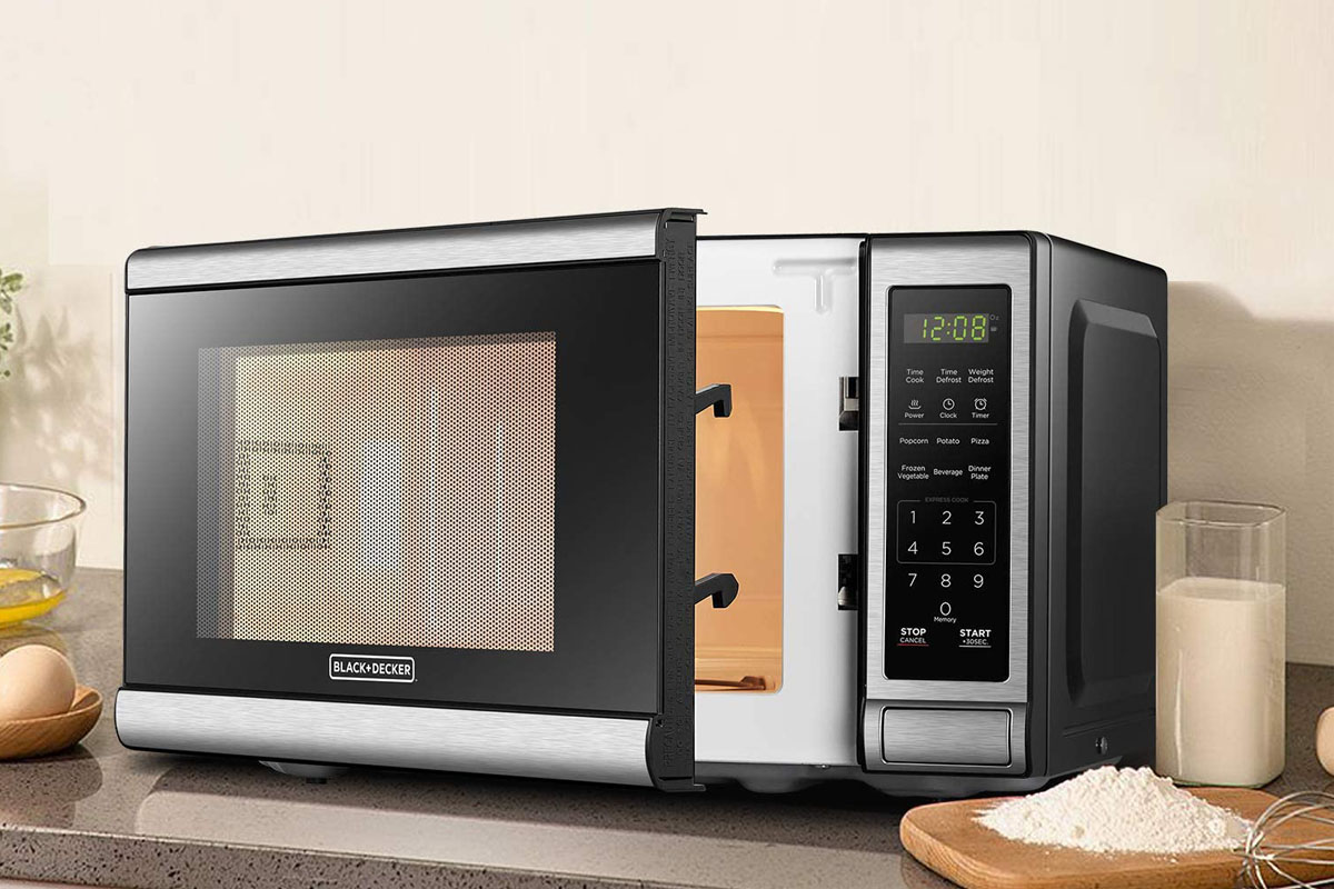 The 10 Best Small Microwaves (2024 Guide)