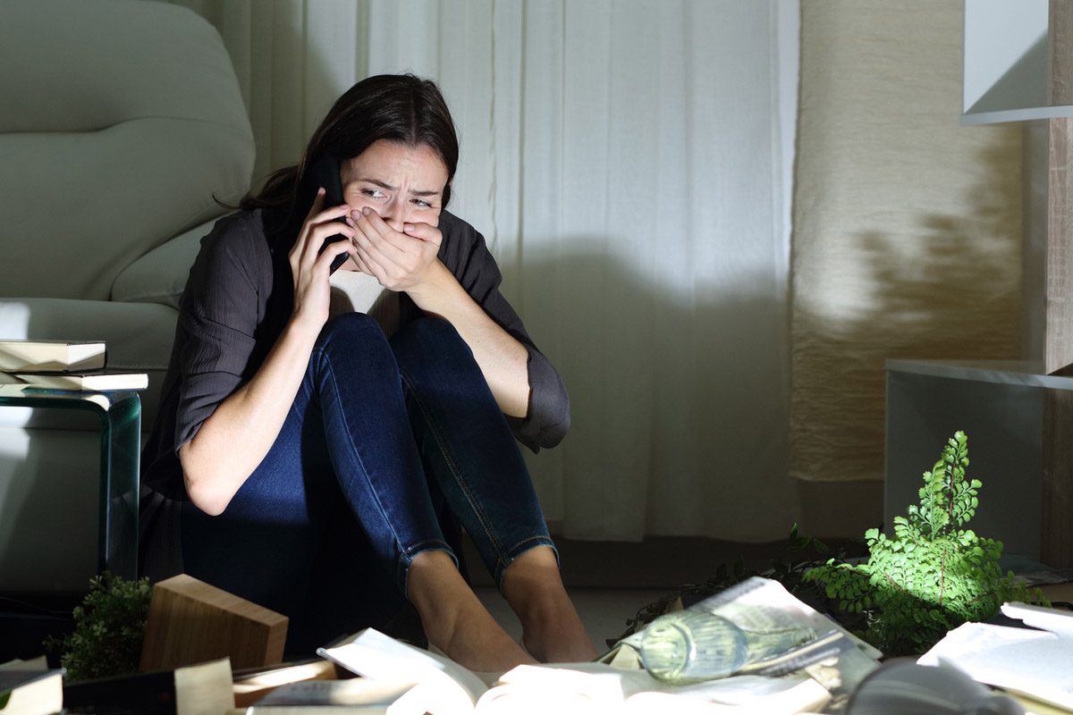 Here’s What Experts Say Is Exactly What to Do if Someone Breaks Into ...