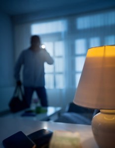 Here’s What Experts Say Is Exactly What to Do if Someone Breaks Into ...