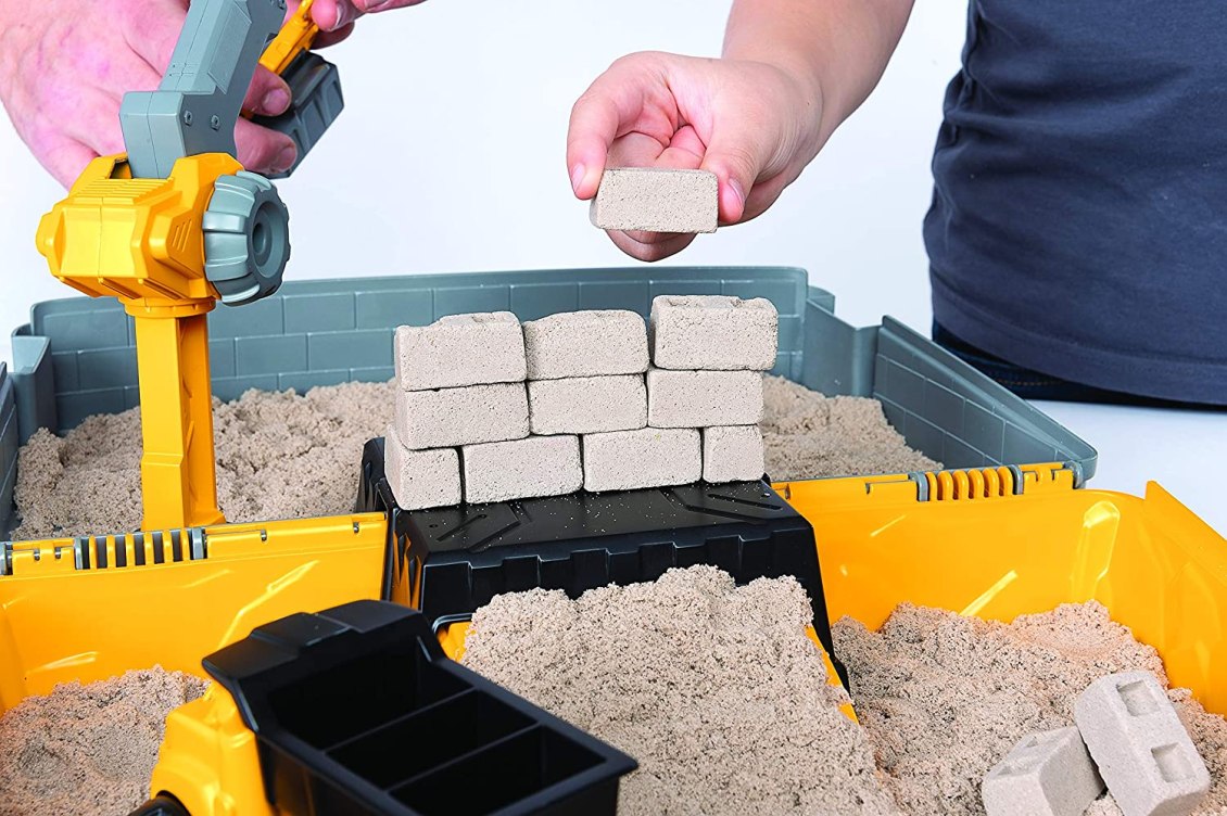 The Best Sand for Sandboxes and Sand Tables - Picks by Bob Vila