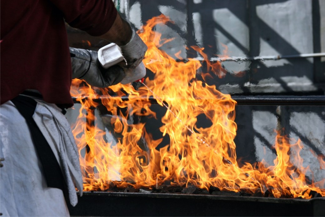 How to Start a Charcoal Grill: 2 Quick and Easy Methods