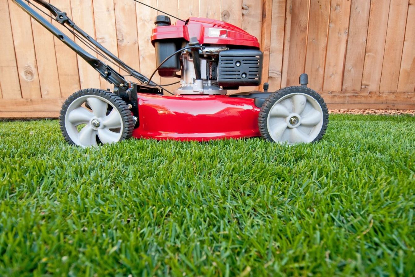 Lawn Mower Repair and Maintenance: Dos and Don'ts All Homeowners Should ...