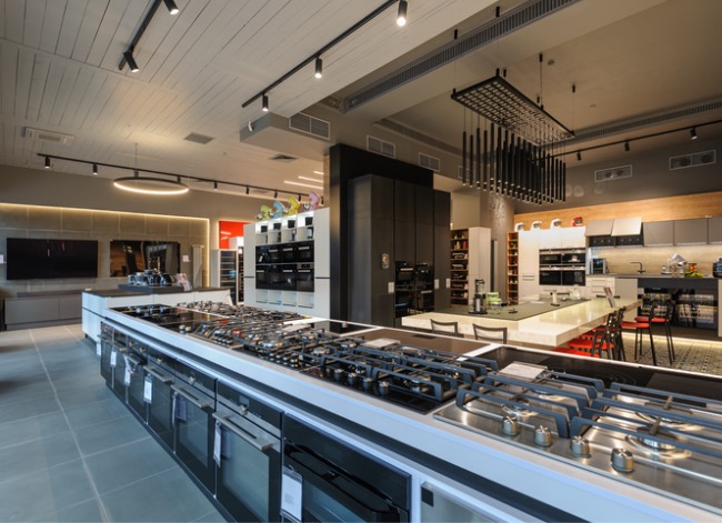 Fingerprint Resistant Stainless Steel Appliances, Explained - Bob Vila