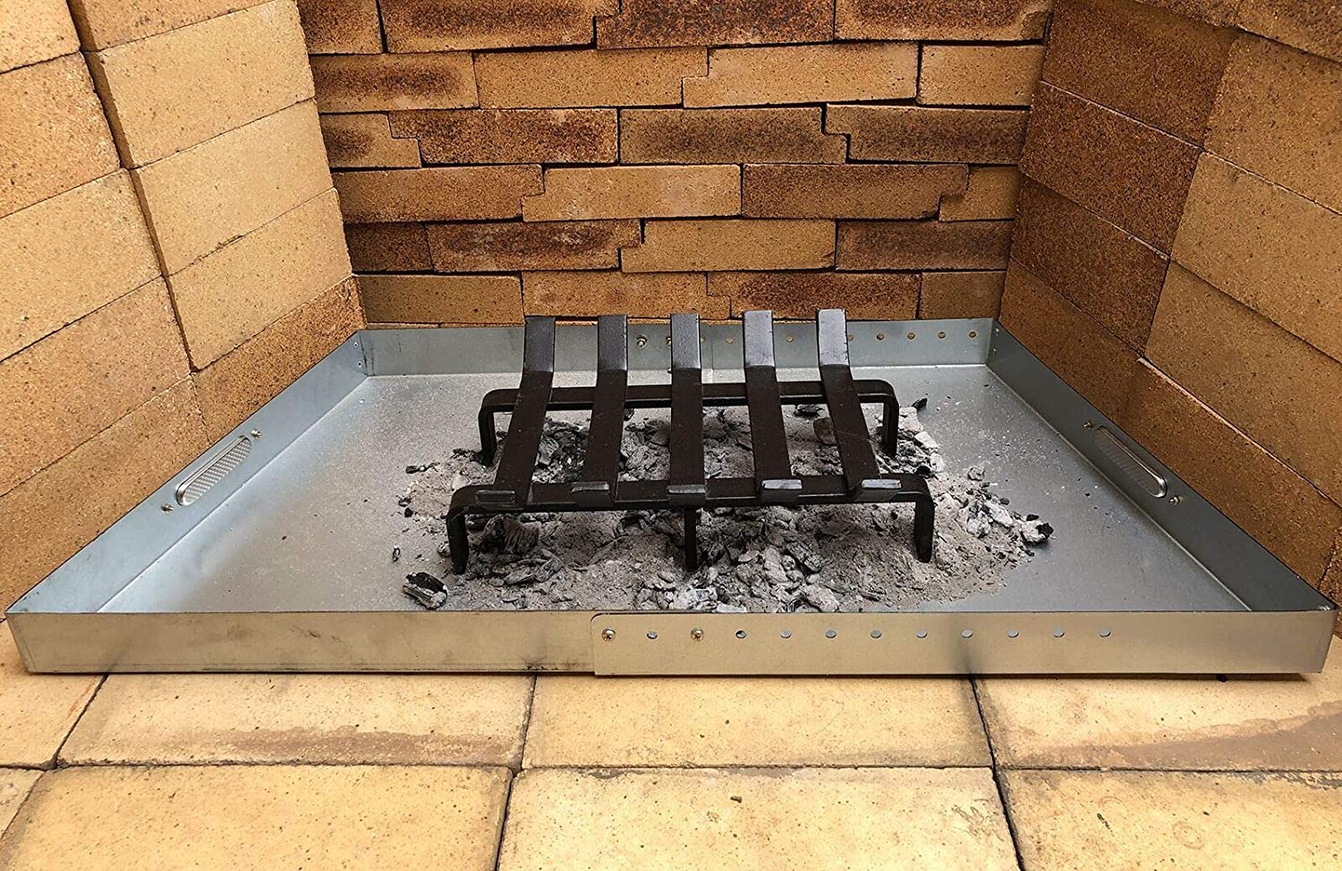 The Best Fireplace Grates - Picks from Bob Vila