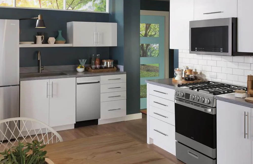 The Best Kitchen Appliance Brands of 2024 - Picks from Bob Vila