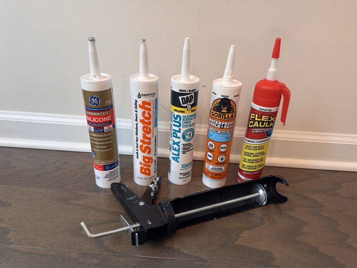 The Best Caulk for Baseboards - Tested by Bob Vila