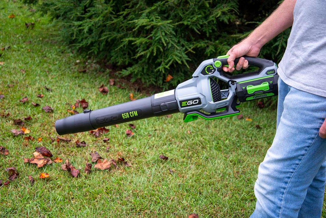 EGO Power+ Leaf Blower Review: Is It Powerful? - Tested by Bob Vila