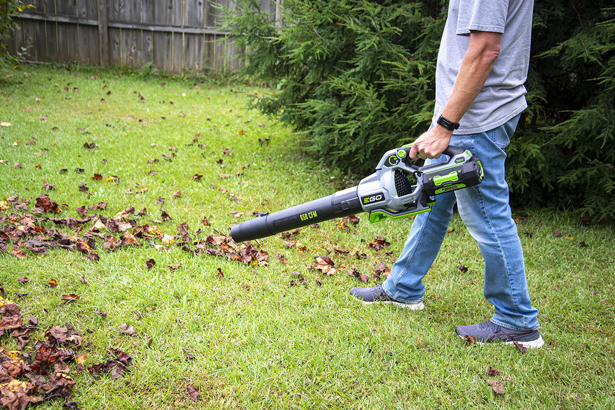 EGO Power+ Leaf Blower Review: Is It Powerful? - Tested by Bob Vila