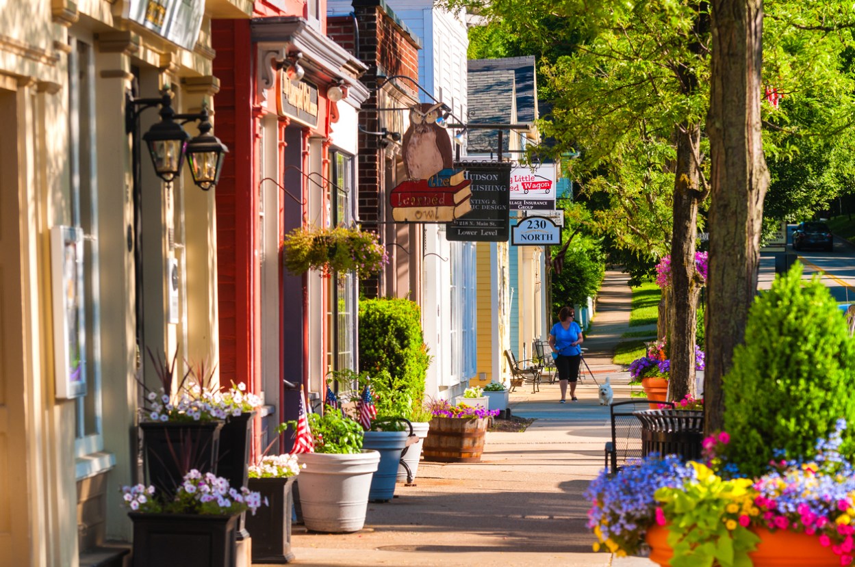 Relocating? 10 Factors to Consider as You Choose a New Place to Live ...