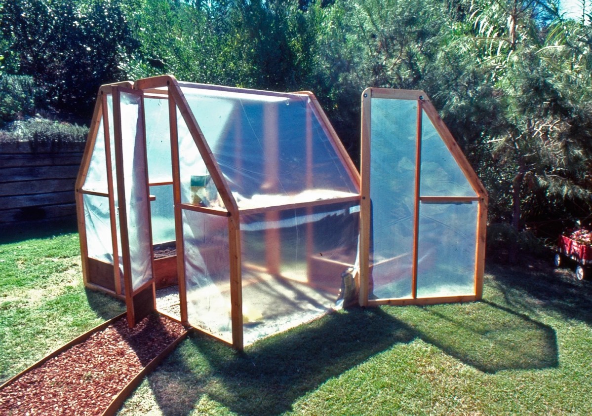 12 idées DIY pour construire une serre dans votre jardin 🌱