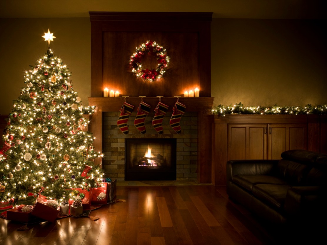 How to Put Lights On a Christmas Tree: 2 Failproof Methods - Bob Vila