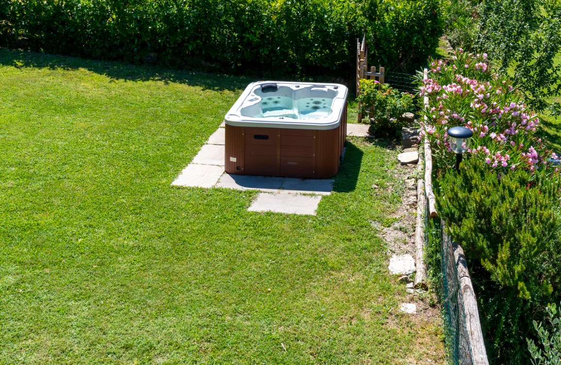 How to Move a Hot Tub