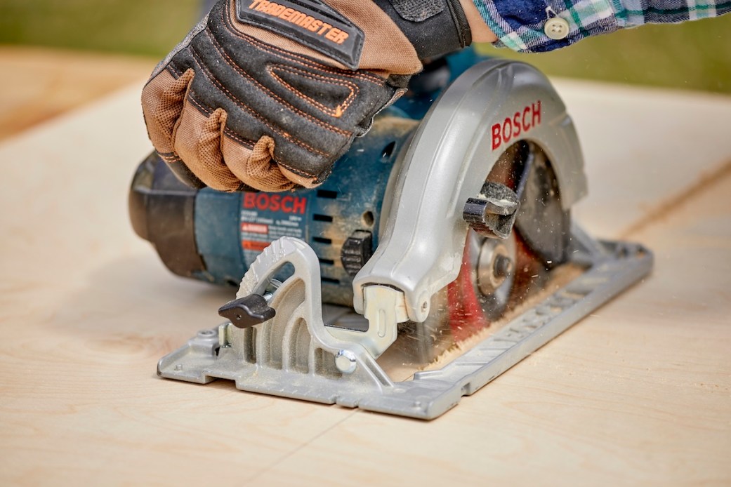 How to Use a Circular Saw Safely