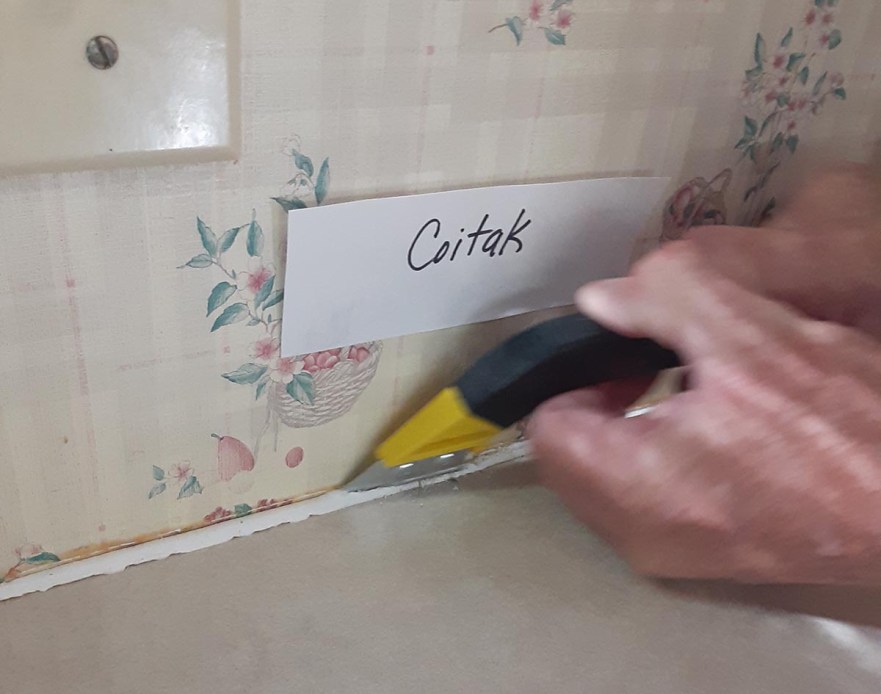 We Tested The 8 Best Caulk Removal Tools, See Our Results