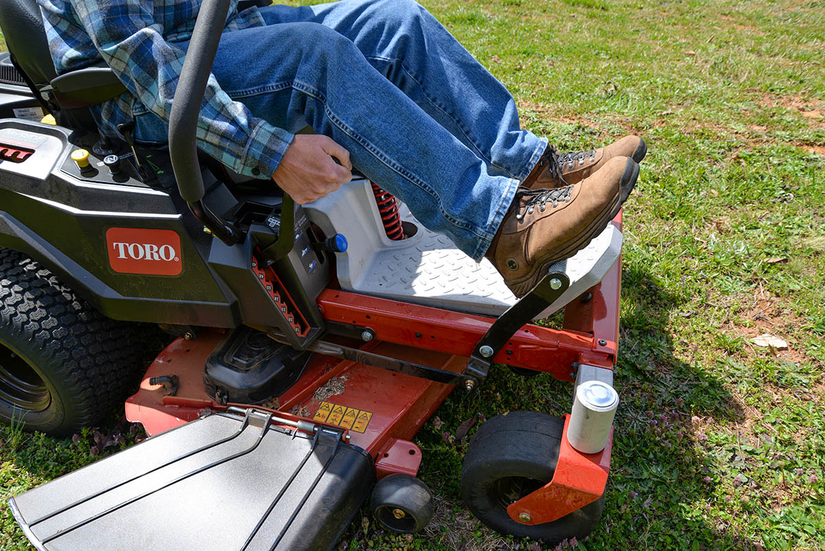 Toro TimeCutter MyRide Zero Turn Mower Review - Tested by Bob Vila
