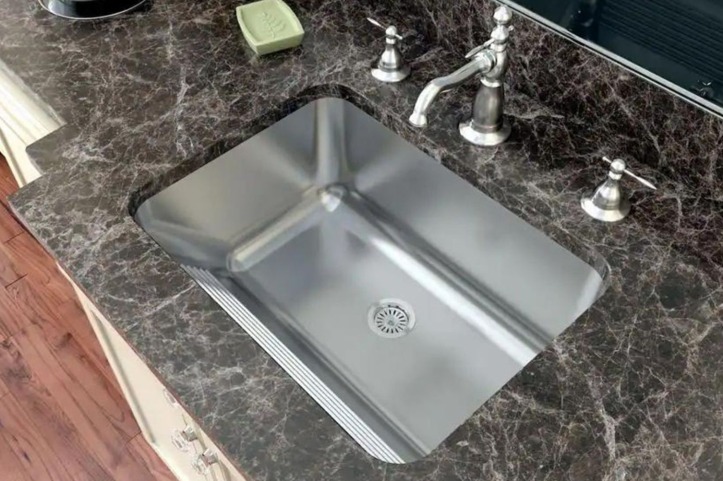 The 6 Best Utility Sinks for the Home, Vetted
