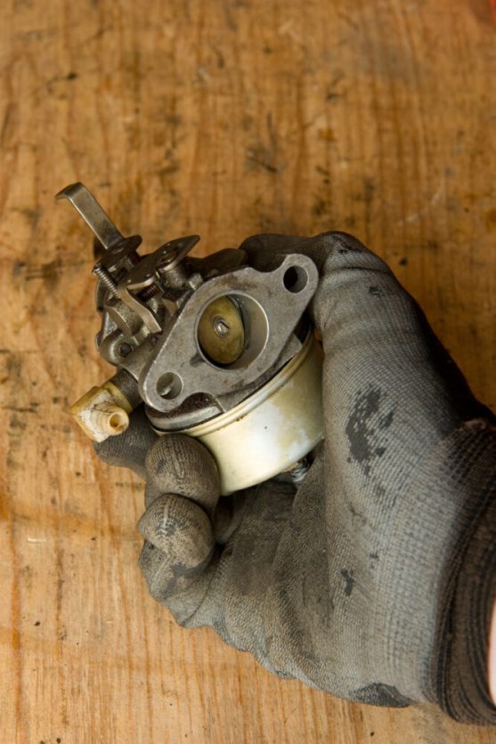 How to Clean a Lawn Mower Carburetor - Bob Vila