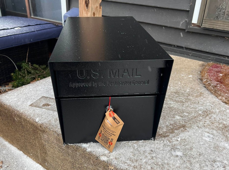 The Best Locking Mailboxes, Tested and Reviewed by Experts