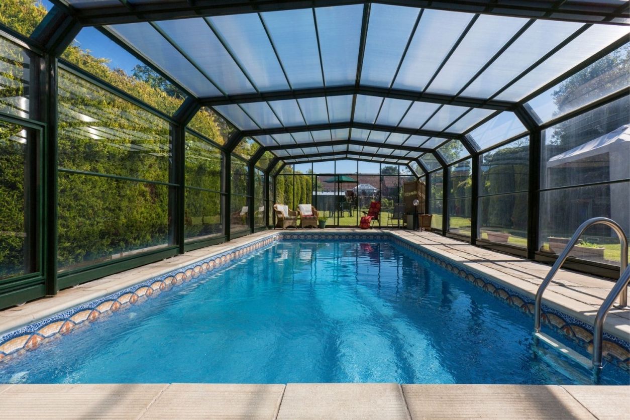 Building a Pool Screen Enclosure: Costs and Key Considerations