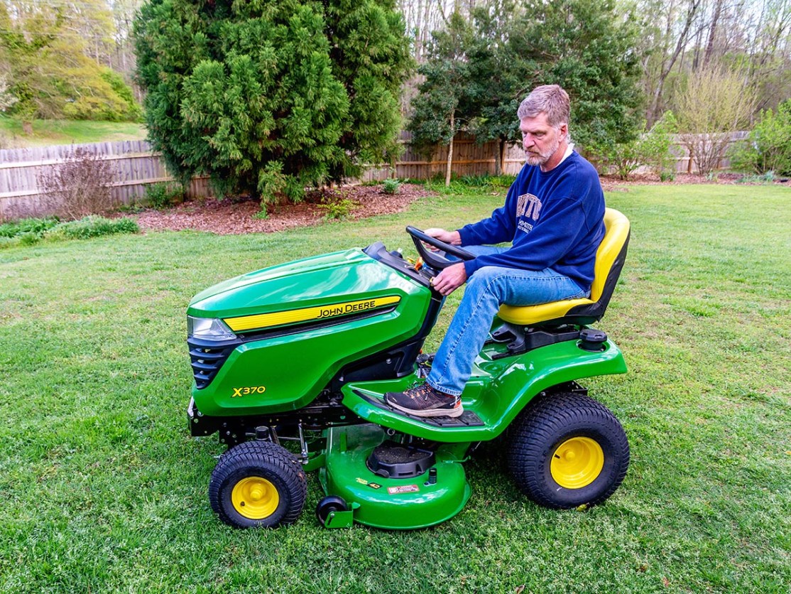 The Best John Deere Lawn Tractors, Tested and Reviewed