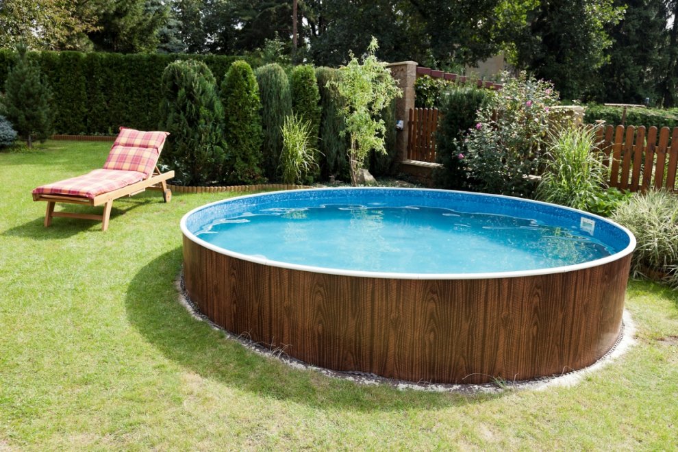 How to Maintain an Above-Ground Pool