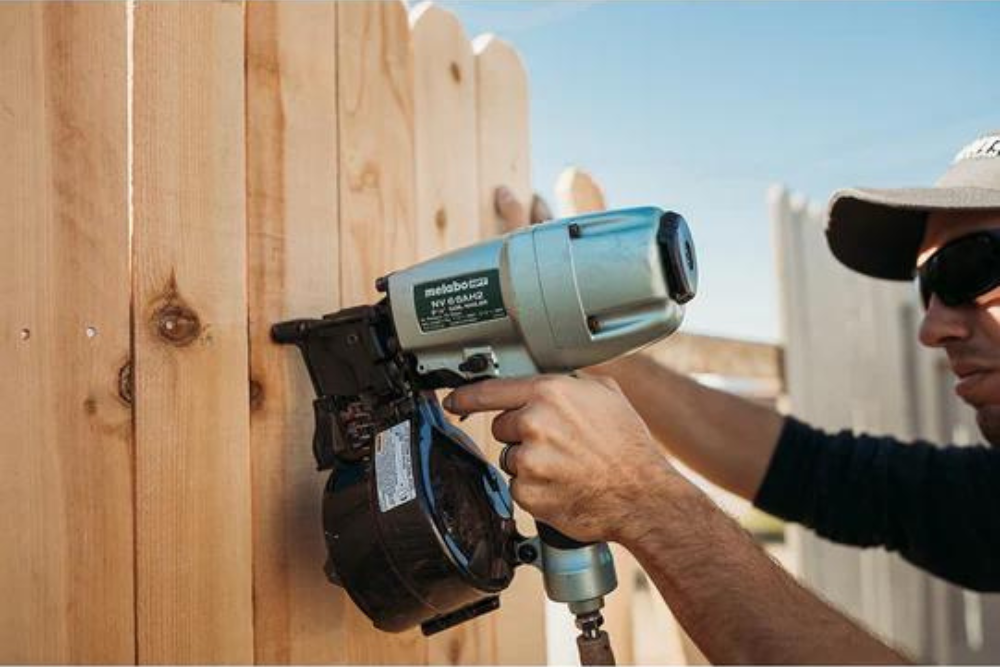 The Best Nail Guns for Fencing - Picks from Bob Vila