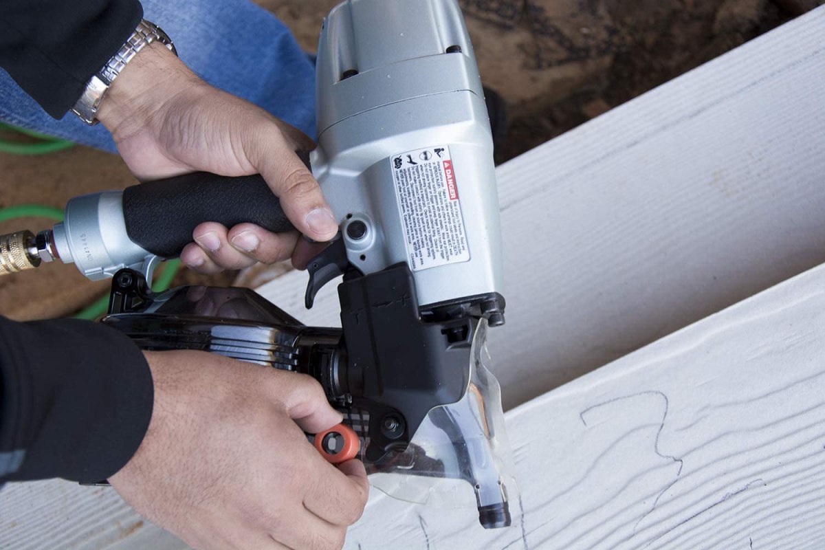 The Best Nail Guns for Fencing - Picks from Bob Vila