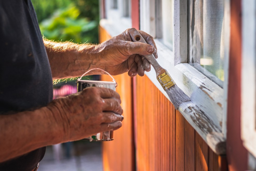 How to Open Painted-Shut Windows - Bob Vila
