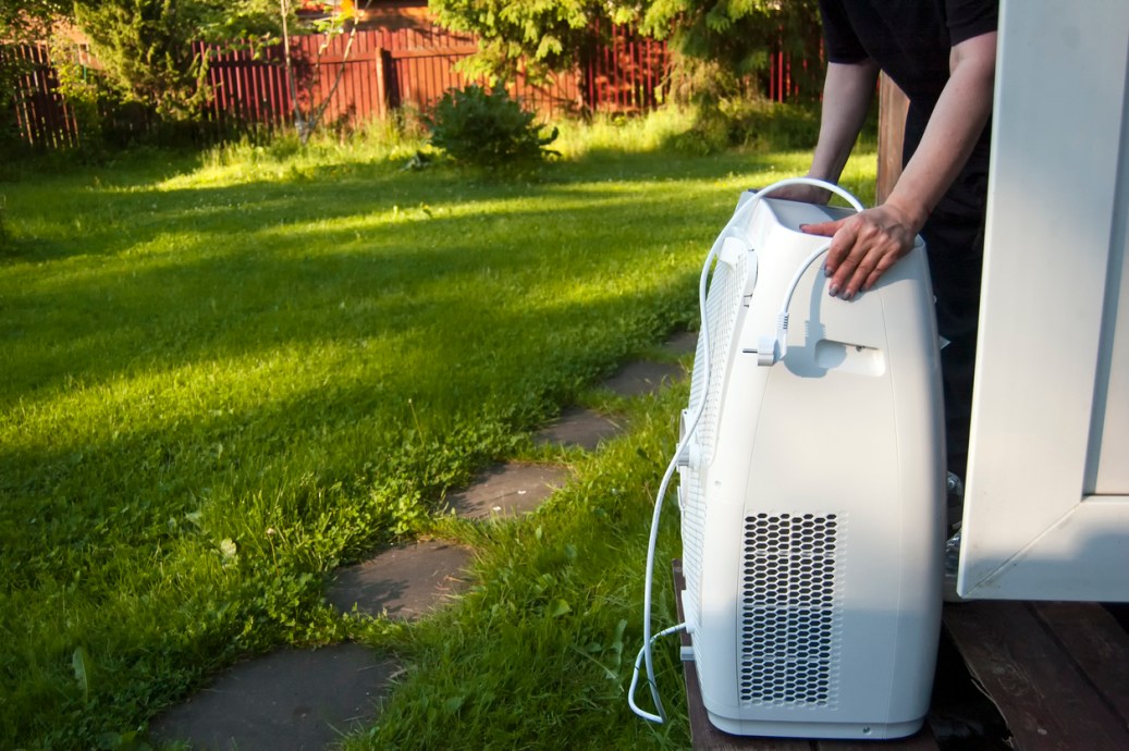 Evaporative Cooler vs. Air Conditioner: What’s the Difference? - Bob Vila
