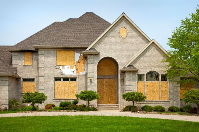 How to Board Up Windows for Hurricane Protection - Bob Vila