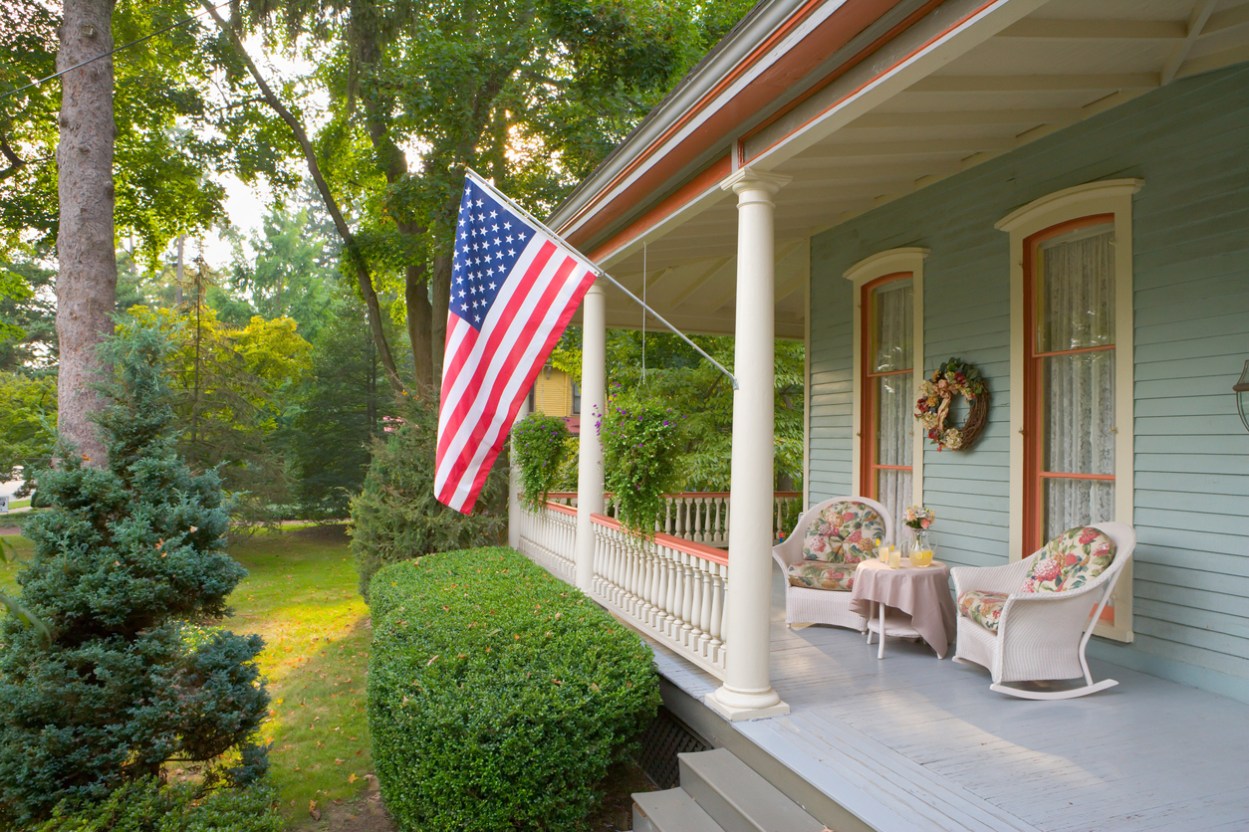 22 Front Porch Ideas Your Neighbors Will Want to Copy - Bob Vila