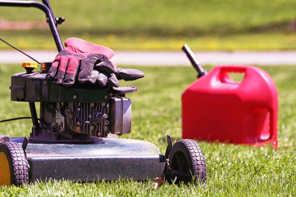 How to Siphon Gas - Bob Vila