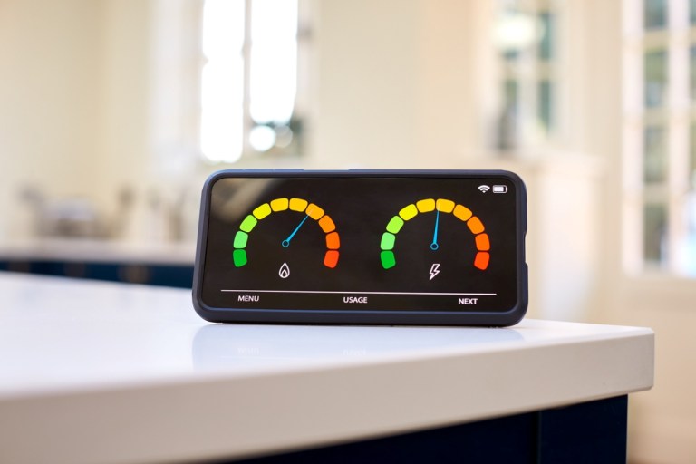 How to Read an Electric Meter to Monitor Your Home's Usage - Bob Vila